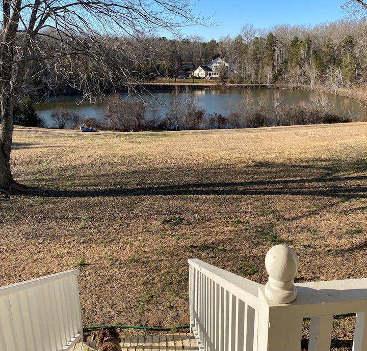 Peaceful Lakehouse - USA