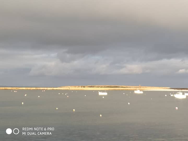 Maison Vue Mer Pieds Dans L'eau îLe De Sein - Île de Sein