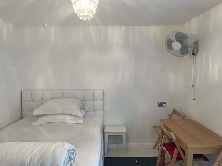 Right Near The City - 13mins Walk To Tower Bridge - Londres