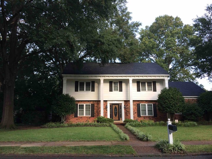 5 Br/8 Beds With King Near Germantown Sleeps 14 - Memphis, TN