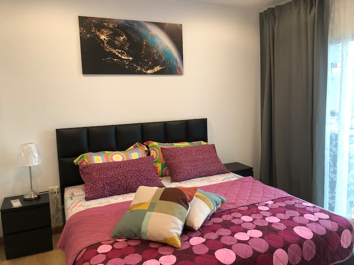 Cozy Condo& Apartment, Freewifi, Skytrain Station - 
