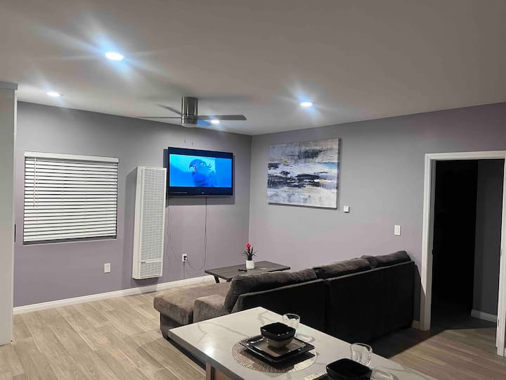 A Beautiful Guest House/ Downey - Downey, CA