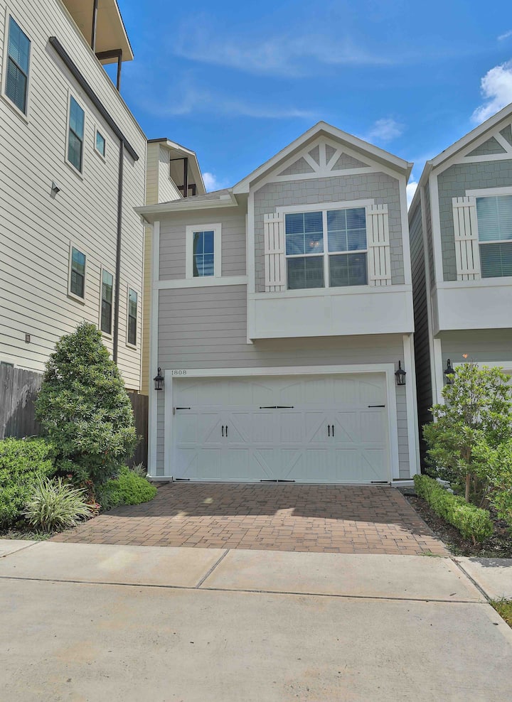 Modern Sawyer Heights Home With Patio - Northside - Houston