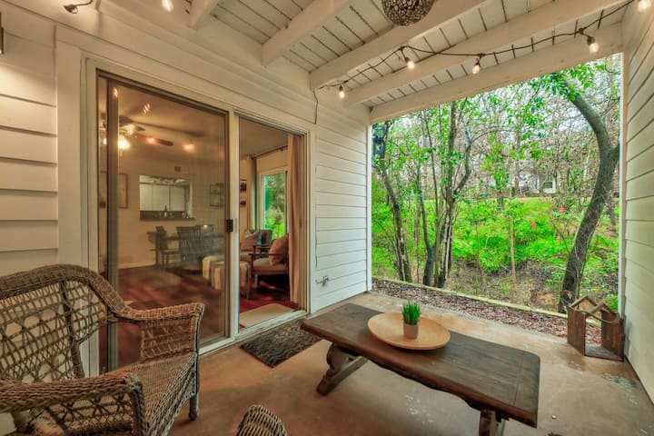 5 Bedrooms. 2 Blocks To Barton Springs Pool, Zilker Park, Music, Food Trailers - Austin