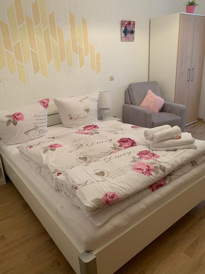 Schönes Doppelzimmer Mit Eigener Dusche Und Wc. - Baden-Baden