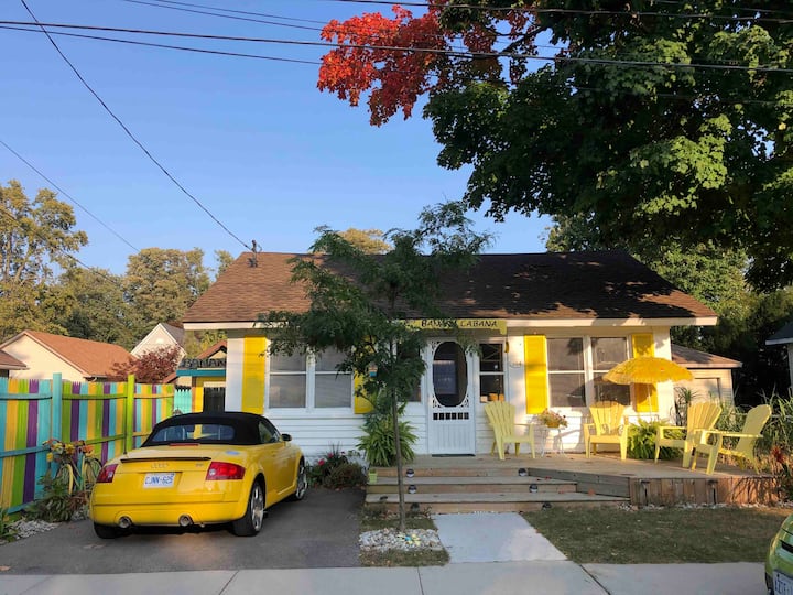 The Banana Cabana 🍌🍌 - Crystal Beach, ON, Canada