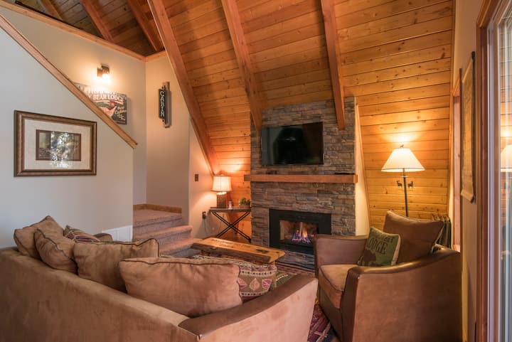 The Lazy Bear Lodge - Lake Arrowhead, CA