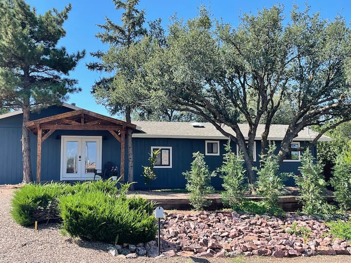 Welcome To The Flitstone Home - Prescott, AZ