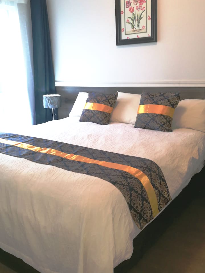 Brand New 3 1/2 Condo - Montreal