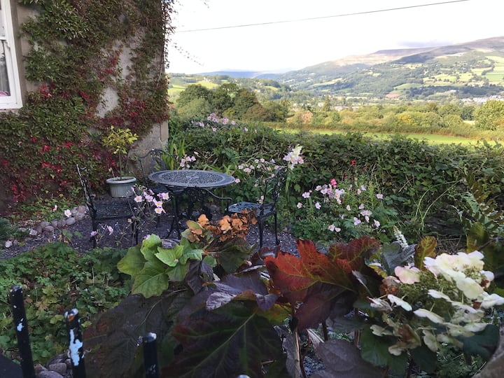 Large Former Farmhouse, Crickhowell - Crickhowell