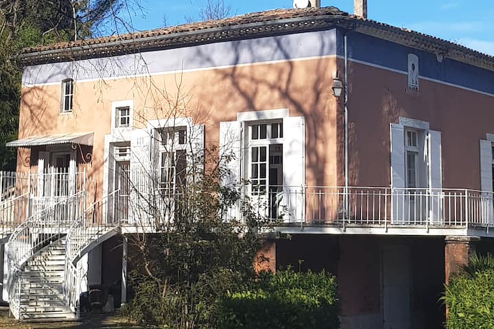 Maison De Famille Dans Un Parc Arboré - Anduze