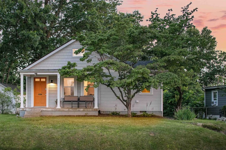 Parkview Cottage | Walkable To Food, Shops, Pool - Lexington, KY