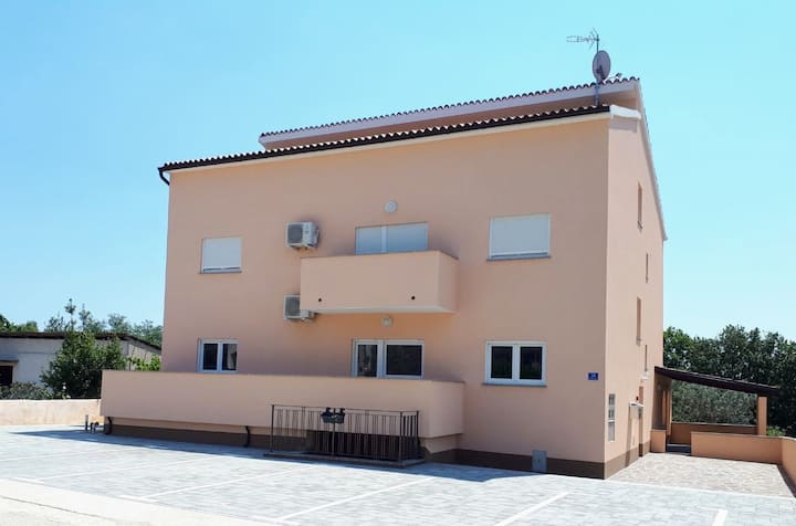 Bernadette's Gem Of Medulin 180m2 + Parking - Ližnjan