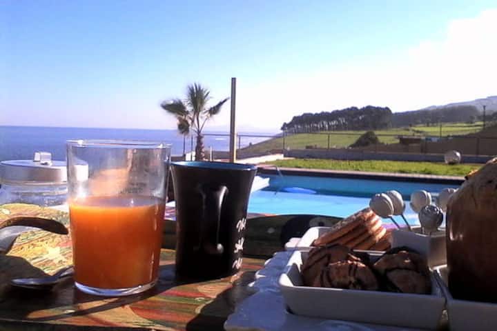 Habitacion Con Jacuzzi Y Vistas Al  Mar - Castro-Urdiales