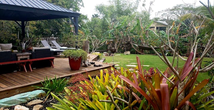 Saltwater Sanctuary - A Tropical Paradise - Naples, FL