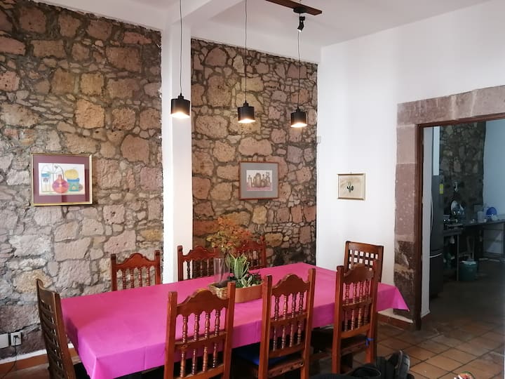 Casa Colonial En El Centro - Morelia