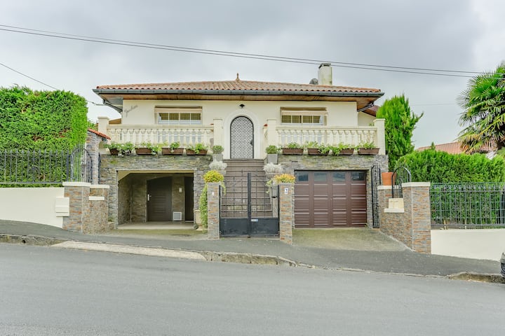 Villa Gochoa(doux En Basque)
Hendaye - Biriatou