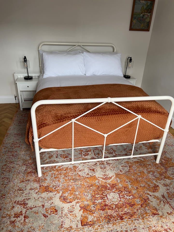 Cosy Modern Home In Derry Room 1 - Derry