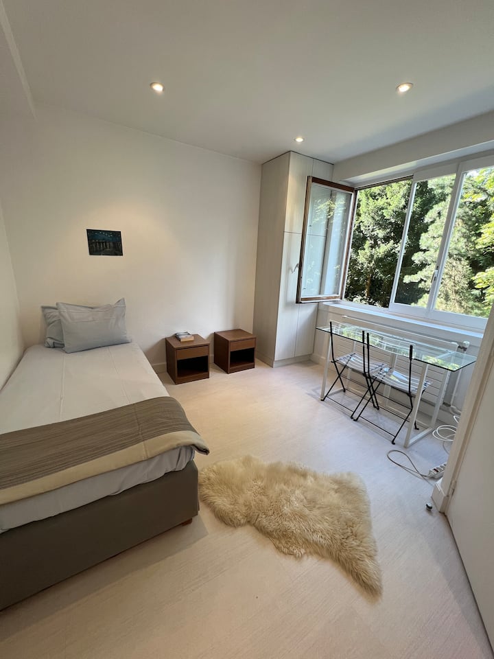 Neuilly-sur-seine Superbe Studio Avec Parking - Neuilly-sur-Seine
