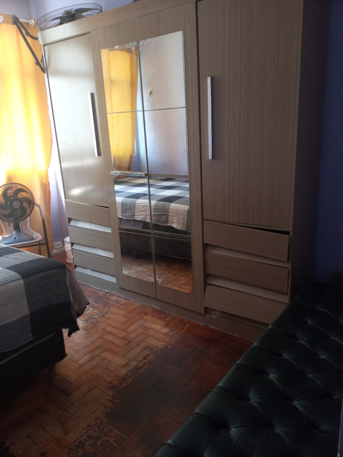 24-hour security at the well-ventilated entrance. - Flats for Rent in ...