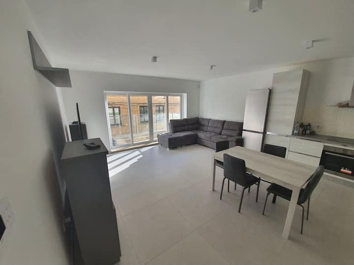 Single Room In Gzira - Valletta