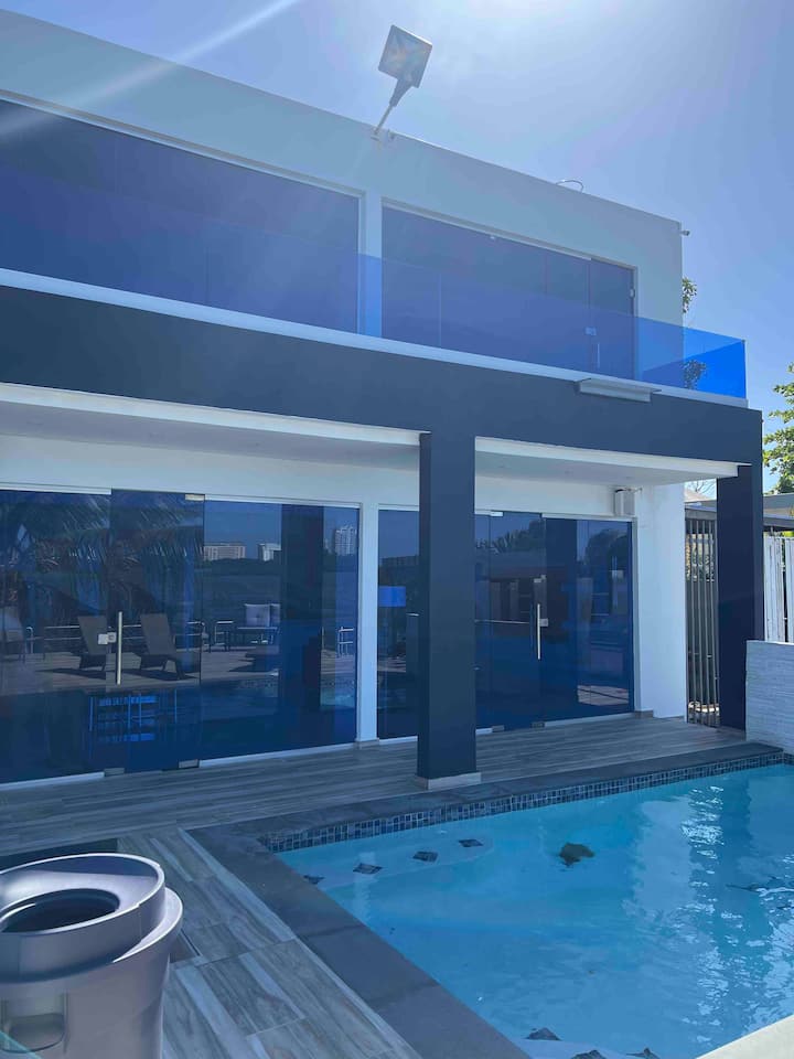 Blue Lagoon - San Juan