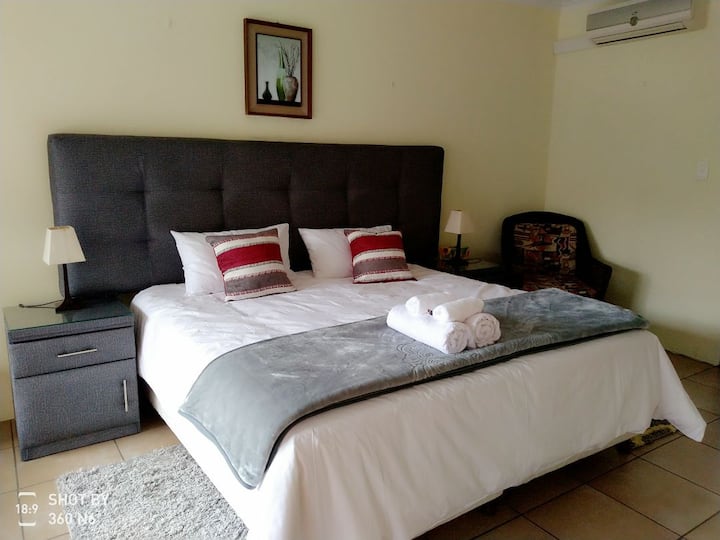 Len's B & B Guest Hourse - Double Room - Benoni