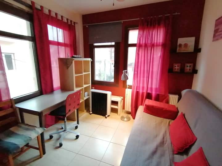 Cozy Studio In Old City Near City Center - Salonicco