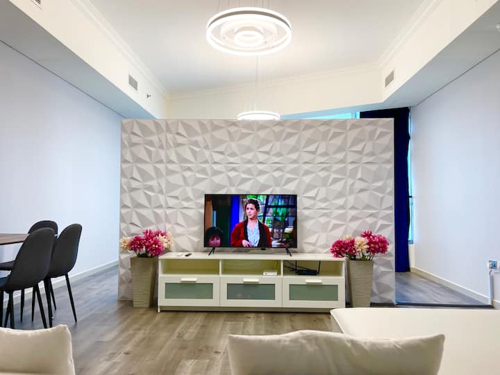 Cozy Upgraded Flat With Sea/mangrove/pool View - Abu Dhabi
