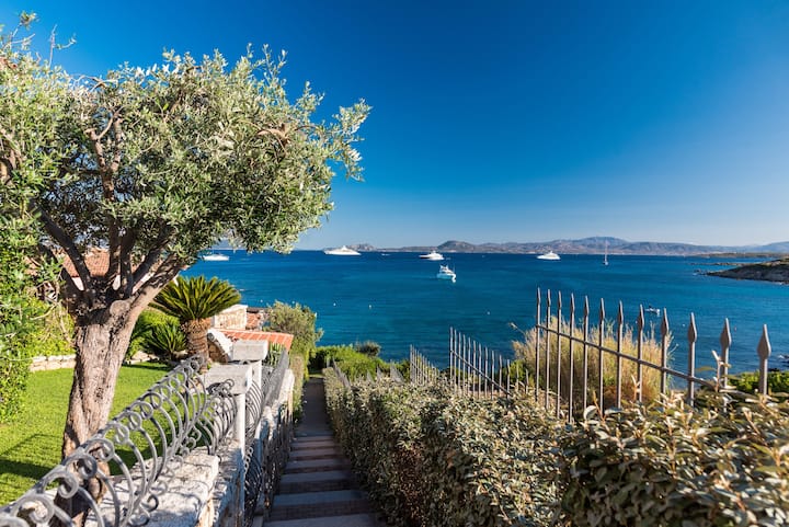S'abba - Elegant Apartment With A Sea View Terrace - Golfo Aranci