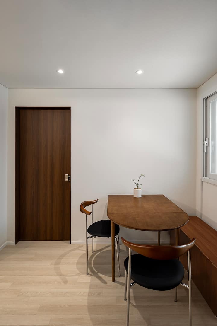 Single-bed Room, Center Of Seoul - Seoul