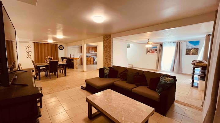 House In Great Location With 2 Car Garage - Rosarito