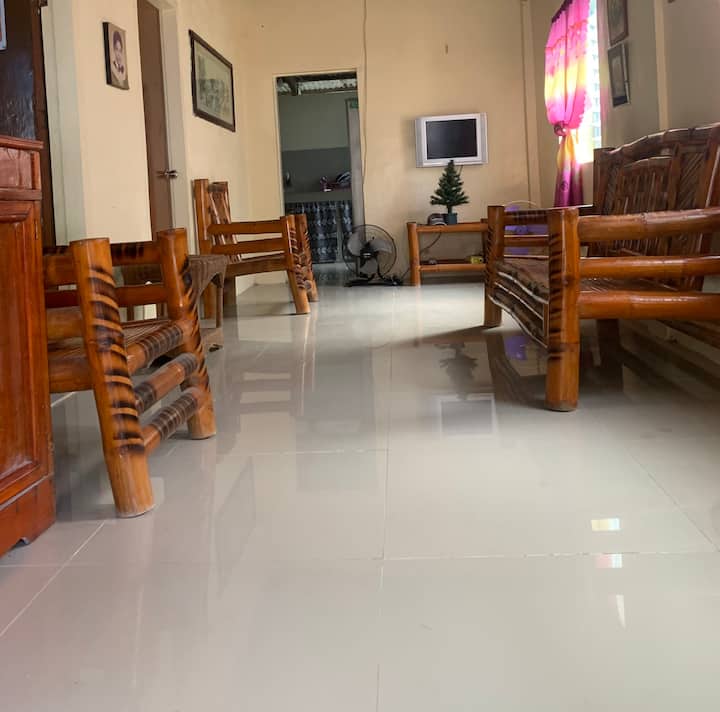 Home Stay With Mayon View (Private Resort) - 