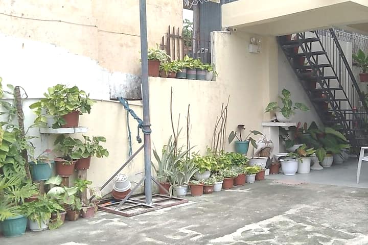 Uptown Hills  2 : Sunny, Family-friendly Apartment - Antequera (Philippines)