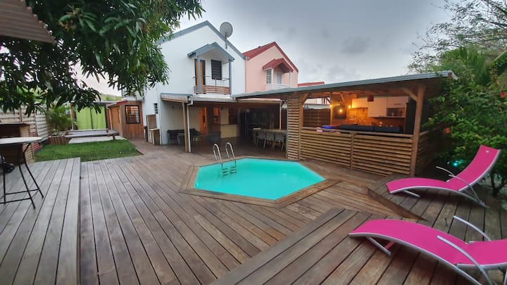 Villa Sybelle F4-piscine- 5 Min à Pied Des Plages. - Martinique