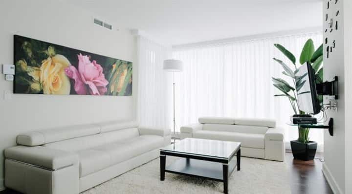 Condo Luxueux En Plein Coeur Du Centre-ville - Montréal, QC