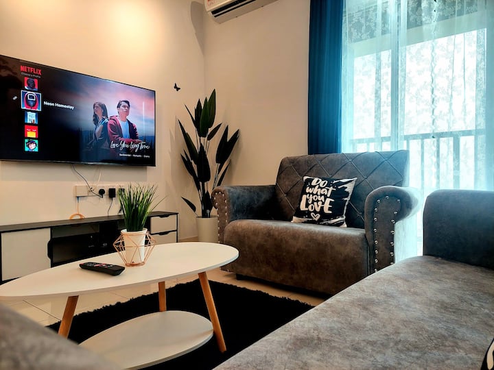 Klia Aerosky Travel @ Alanis + Wi-fi + Netflix - Kuala Lumpur Airport (KUL)