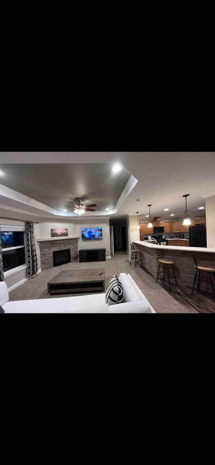 3 Bedroom 2 Bathroom House - Durango, CO