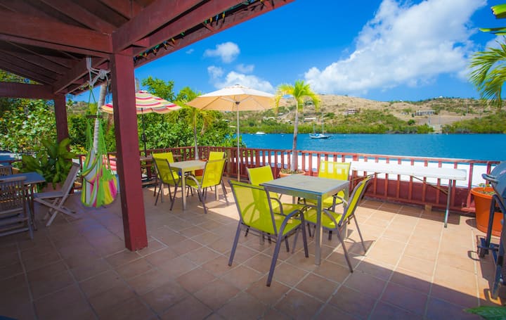 Pelicano Oceanfront / Da $ 195- $ 1,450 / Notte, Cap. 2-18 Ospiti - Culebra