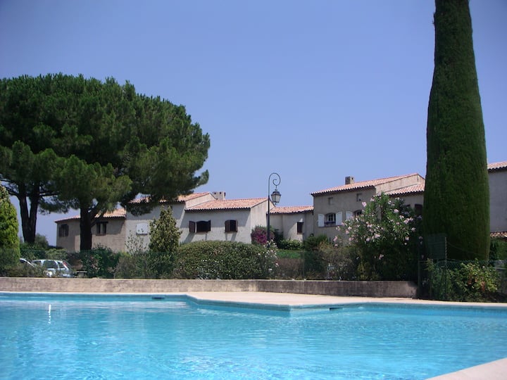 Grande Maison En Résidence Avec Piscines Et Tennis - Juan-les-Pins