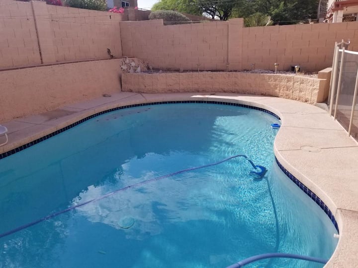 Summer Paradise! Shade Over Pool. Walk To The Lake - Goodyear, AZ