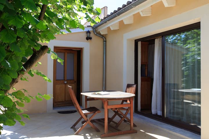 Charmante Maisonnette Avec Terrasse Plein Sud - Tournon-sur-Rhône