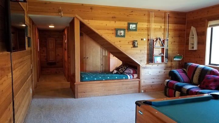 North Tahoe 5 Bedroom, Hot Tub Close To Northstar - North Lake Tahoe, CA