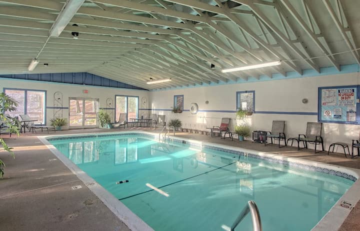 Highlands At Sugar- 2 Bedroom/fireplace - Banner Elk, NC