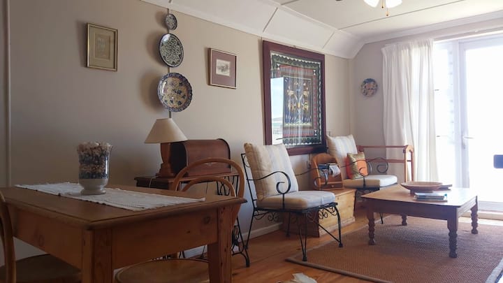 Whales, Waves And Walks - Beach Cottage - De Kelders