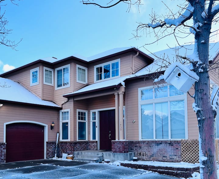 Spacious 6br Retreat Near Lake Tahoe W/ 3 Baths - Reno