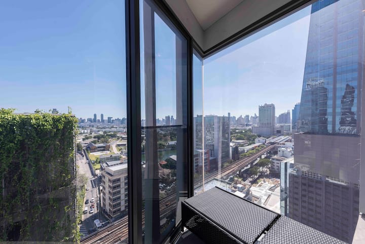 2br Luxury Hip Condo Ari, Bts - Bangkok