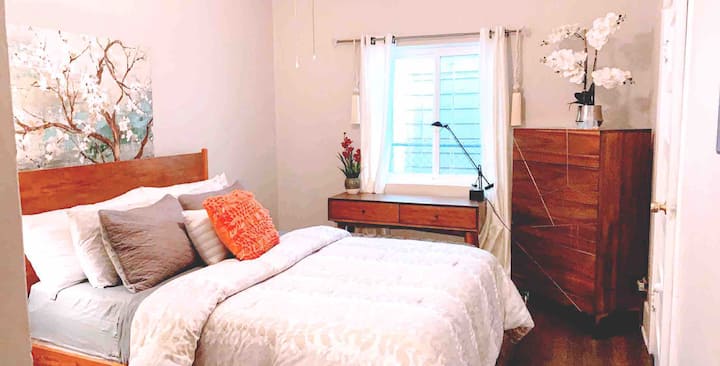 Private 1br Apt La – Home Sweet Home In K-town家 - Los Angeles, CA