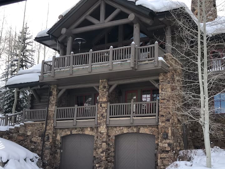 Bachelor Gulch Home Ski In/ Ski Out- Sleeps 16! - Avon, CO