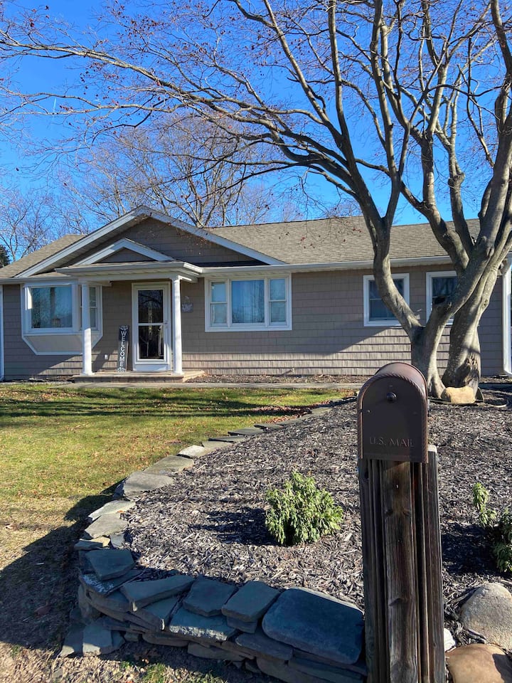 Two Bedroom Residential Home With Pool And Patio - Stony Brook, NY